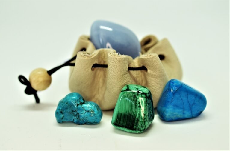 Types of Gemstones: Complete List, Properties & Uses (2025)