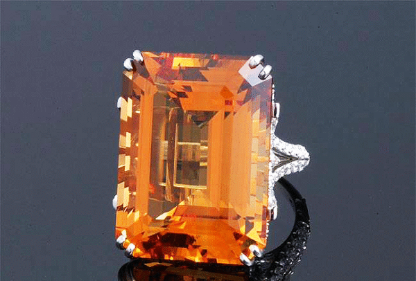 November Birthstones: Citrine & Topaz Meaning & Beauty (2025)